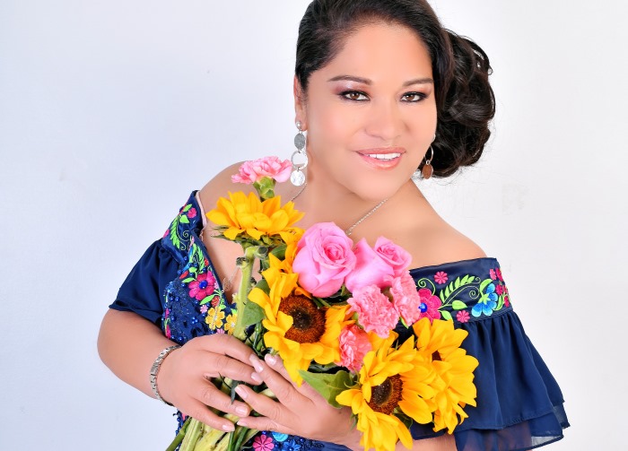 SONIA MORALES: 3 décadas cantándoles a peruanos y extranjeros – El ...
